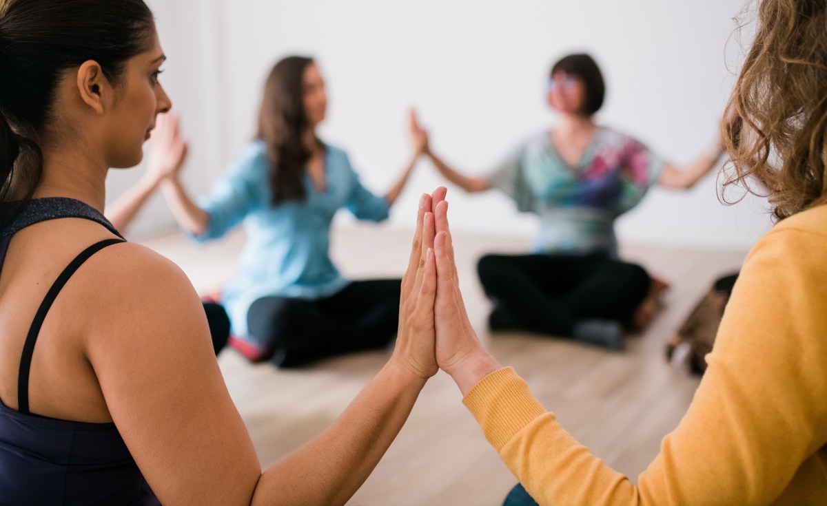 Moving Together – DANCE MOVEMENT THERAPY